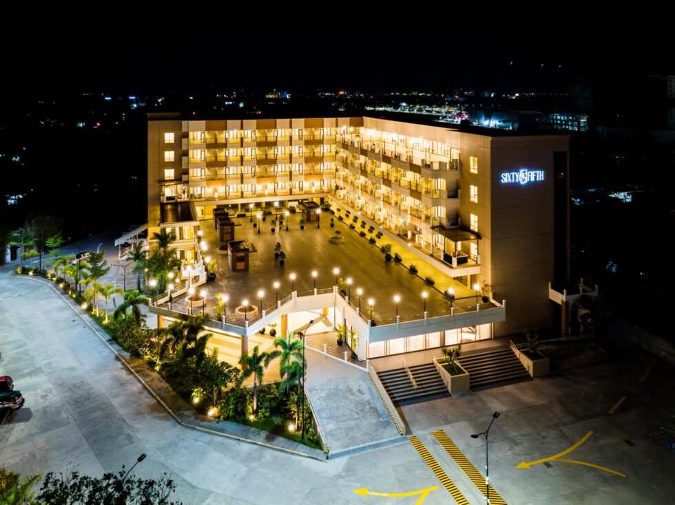 Sixty Fifth Hotel | Destination Resort Hotel